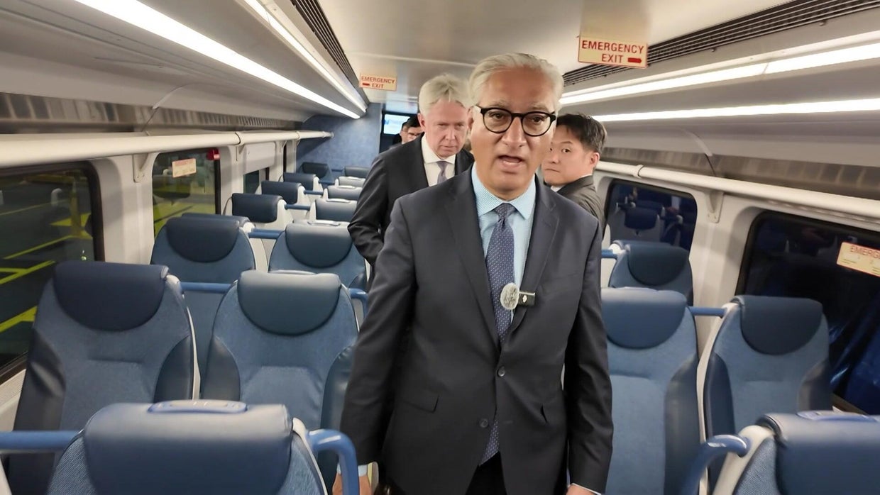 First look at NJ Transit's new multi-level trains shows high-tech ...
