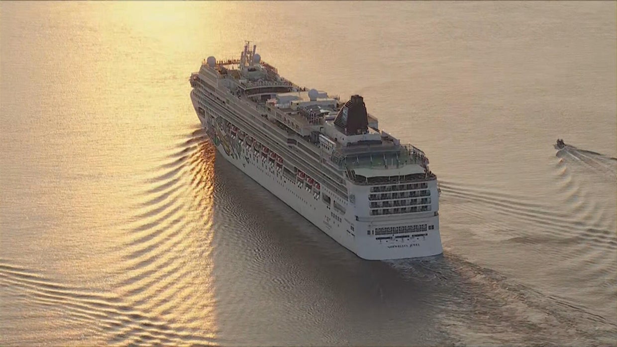 Norwegian Jewel cruise ship sets sail from Philadelphia port, the first ...