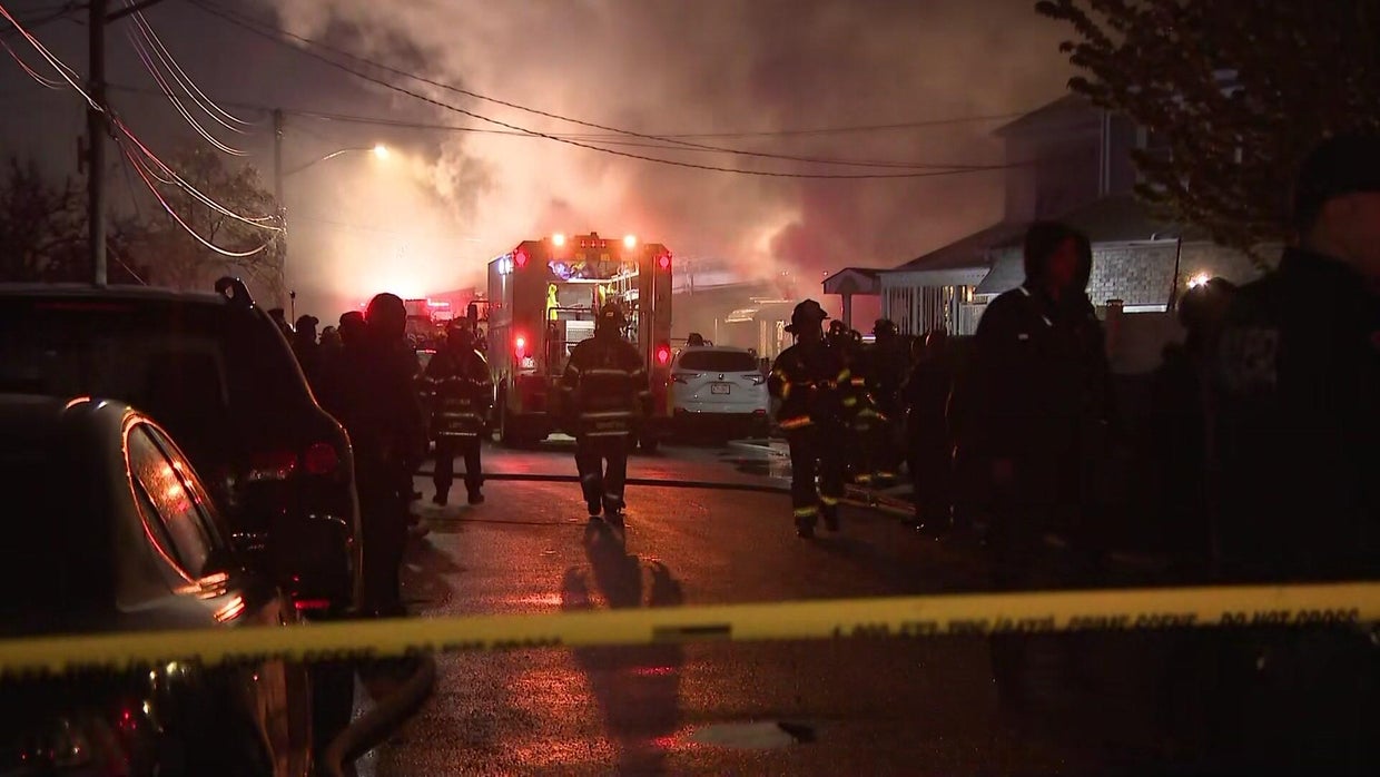 Video captures massive explosion as NYPD officers approach home, 1 dead ...
