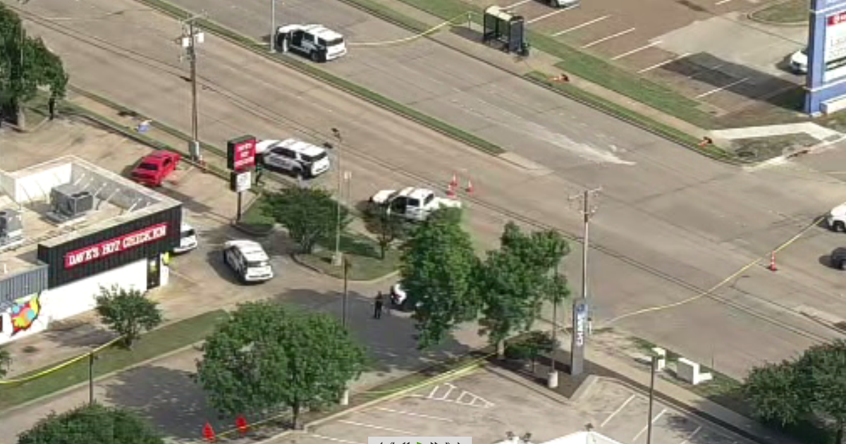 Robbery suspect taken to hospital after shot by officers in Richardson ...