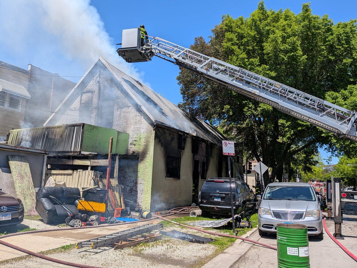 Fire blasts through building in Chicago's Brighton Park neighborhood ...