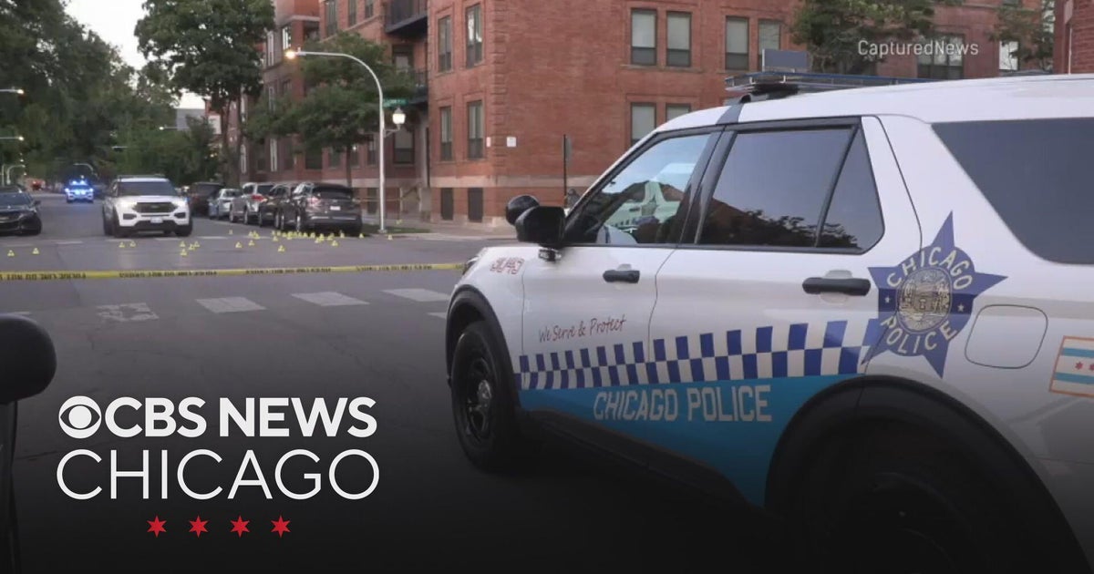 Teen wounded, cars riddled with bullets in Bronzeville shooting - CBS ...