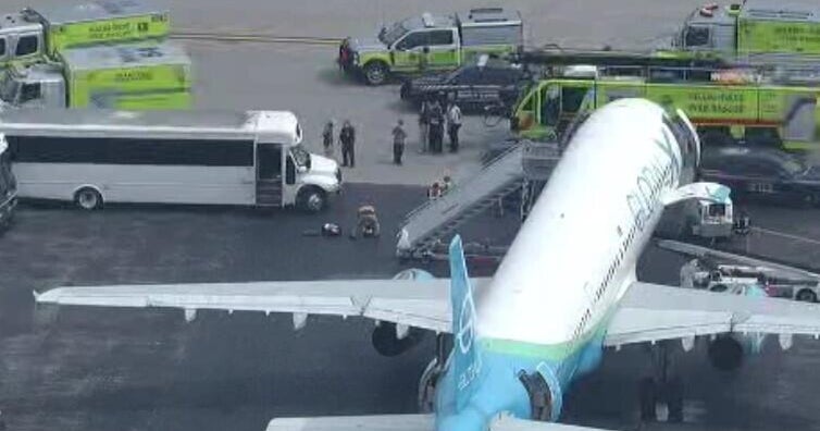 4 passengers hospitalized after being evacuated from plane at Opa-locka ...