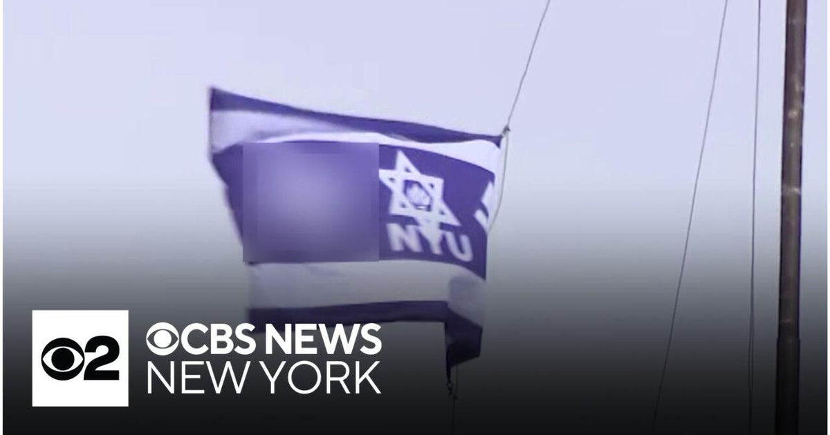 Man accused of displaying antisemitic flag at NYU pleads not guilty ...