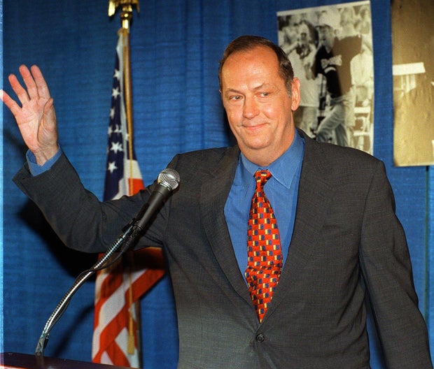 Former NY Knick, NJ Sen. Bill Bradley says Trump "second fiddle" at ...