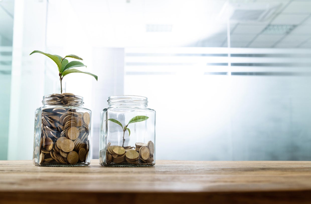$8,000 CD vs. $8,000 high-yield savings account: Which will earn more ...