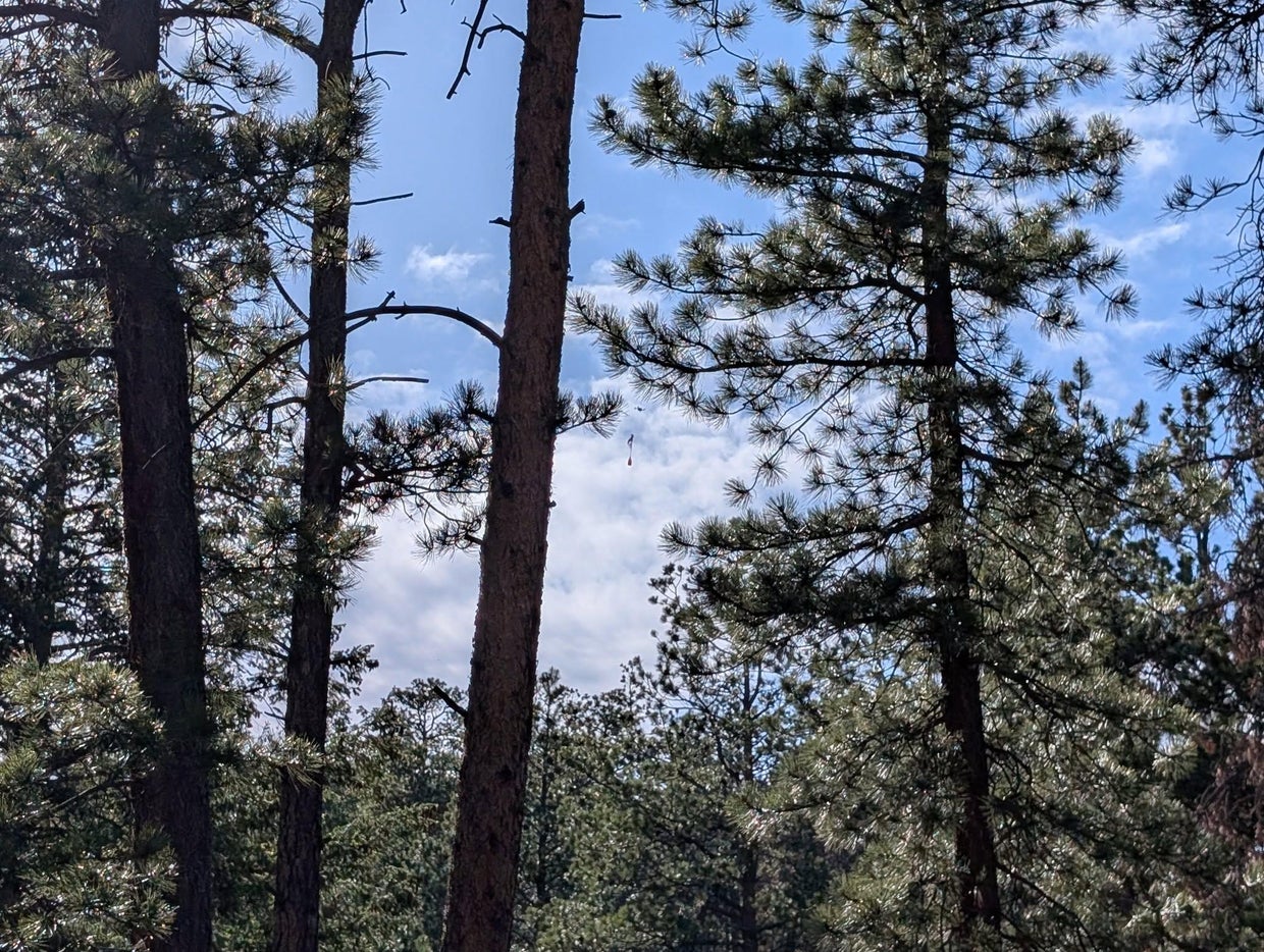Rescue crews find hikers lost near Bear Mountain in Colorado - CBS Colorado