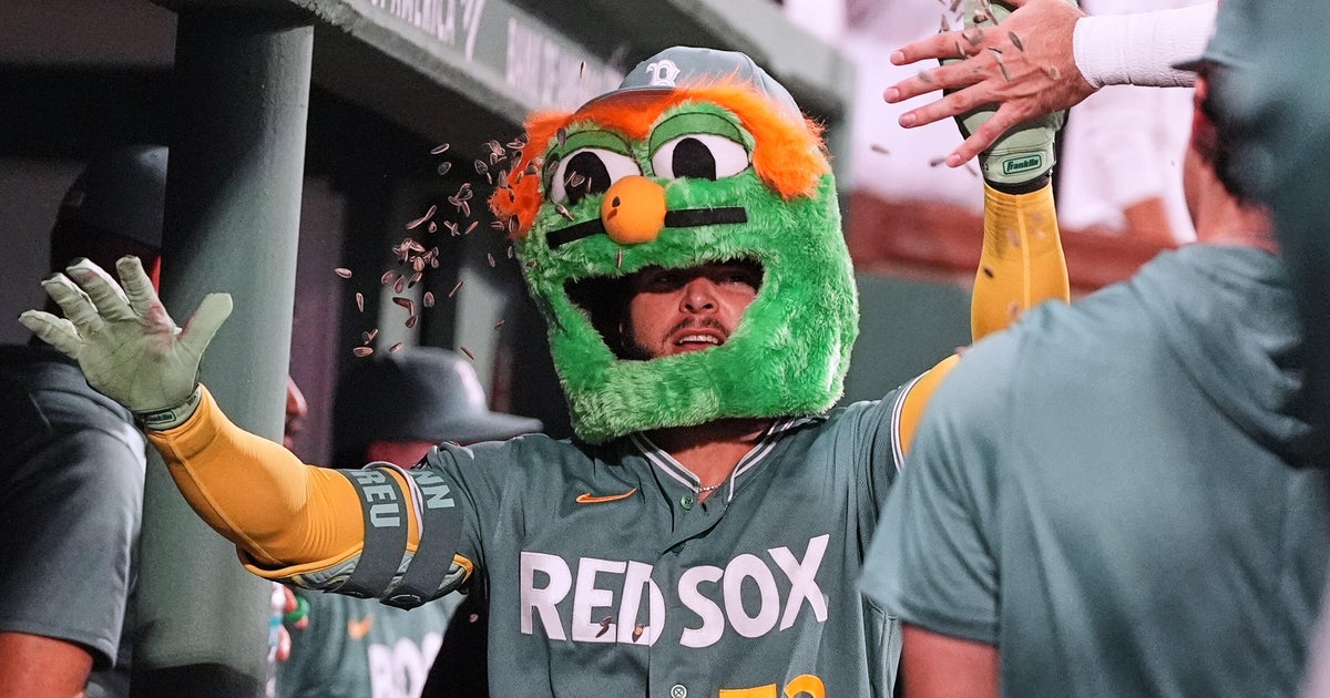 Boston Red Sox roll to 10-1 win over Texas Rangers - CBS Boston